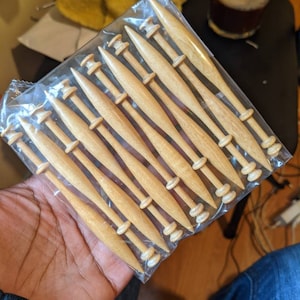 Bobbin Lace Tools 4 Inch Wooden bobbin holder with elastic | Etsy