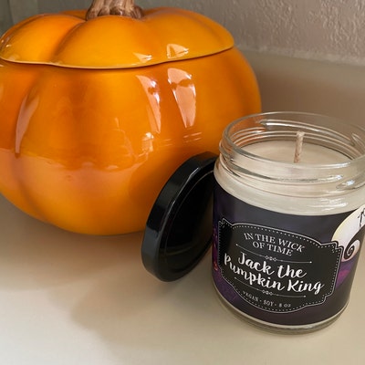 Waystone Inn Scented Vegan Soy Candle Name of the Wind Gift, Patrick ...