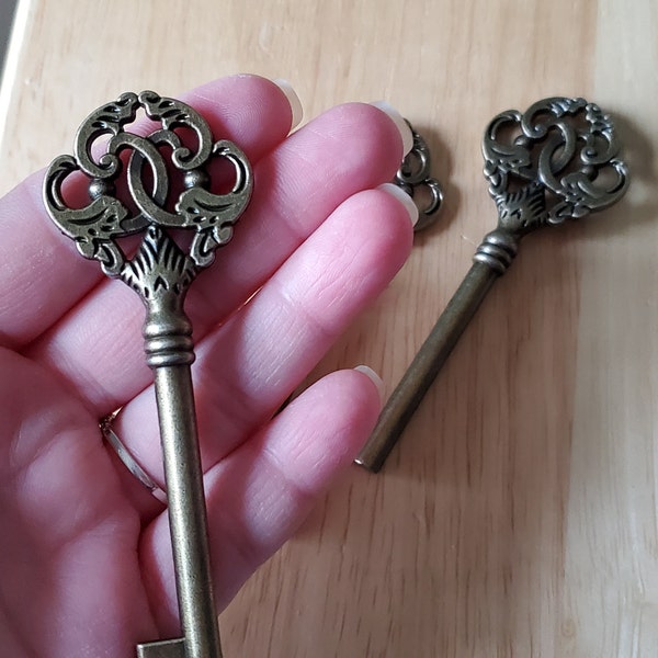 Extra Large Skeleton Key Giant 3.5'' Double Sided Antique Brass ...