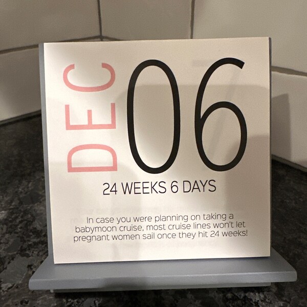 Baby Countdown Calendar Custom Congratulations Pregnancy Gift for ...