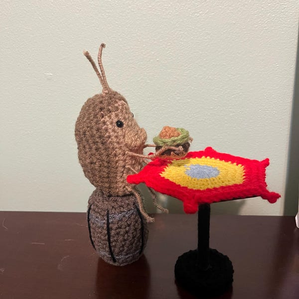 Crochet Roach Eating a Burger PDF Crochet Pattern ONLY Digital Download ...