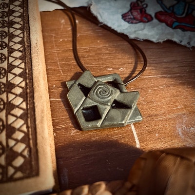 How to Train Your Dragon Astrid Helmet / Digital Patterns, Astrid ...