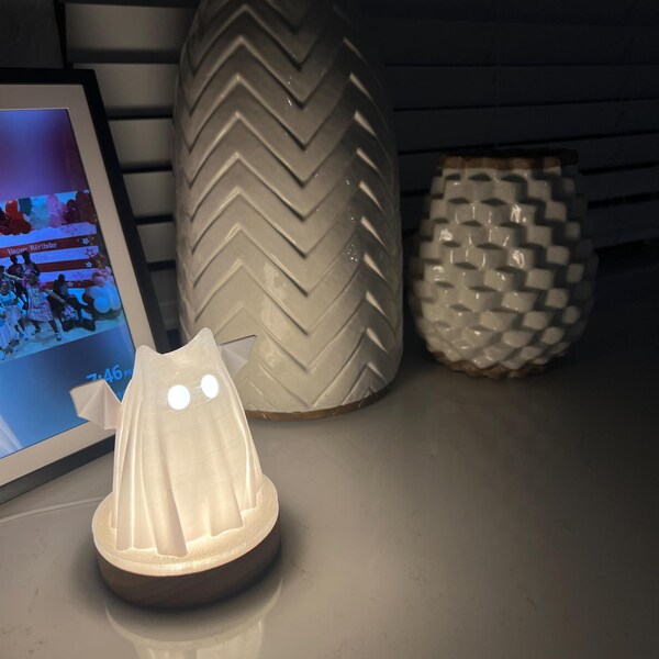 Retro Futuristic Rocket Space Ship / Spaceship LED Lamp - Free Shipping ...