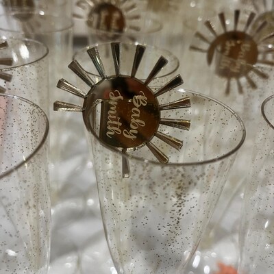 Acrylic Wedding Name Place Tags, Disc Name Tags, Mirror Acrylic Name ...