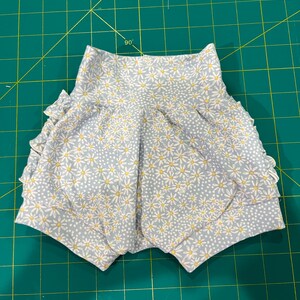 Essential Stretch Bummies Shorts Sewing Pattern & VIDEO Tutorial How to ...