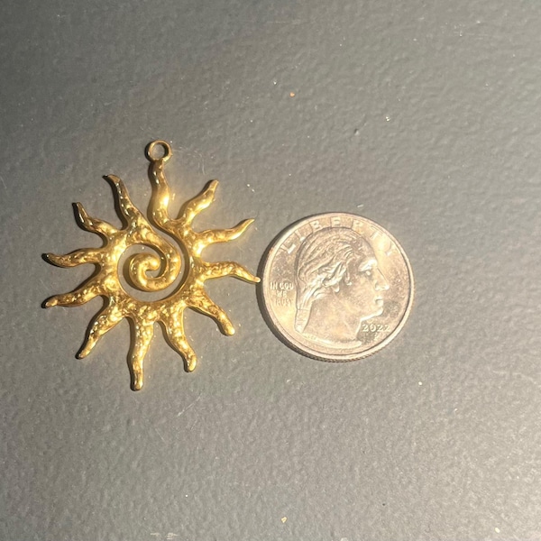Hammered Spiral Sun Pendant,pvd Plated Stainless Steel,jewelry Findings ...