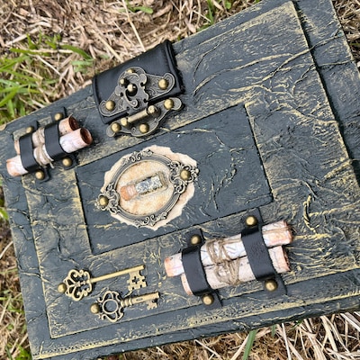 Gothic Diary Grimoire Custom Sketchbookbook of Shadows Spell Book ...