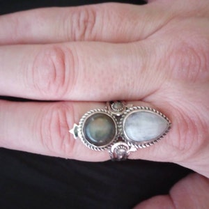 Moonstone and Labradorite Ring Stars and Moon Ring Chunky - Etsy