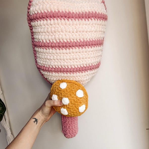 Pickleball Paddle Amigurumi Plushie Crochet Pattern Kawaii Cuddler ...