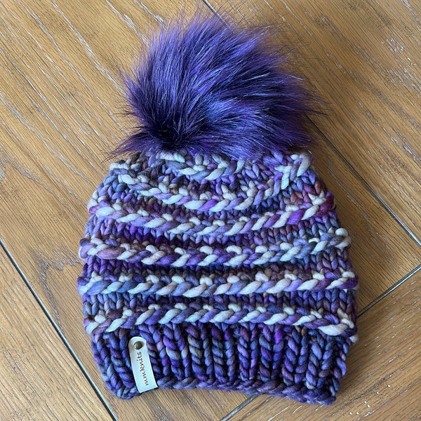 Teeny Tiny Winter Hats KNITTING PATTERN / Decorative Mini Hat Pattern ...