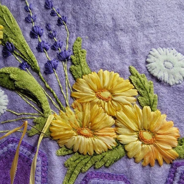 Silk 'n Colors 187 Enzian Flower. Thethreadgatherer. Silk Embroidery ...