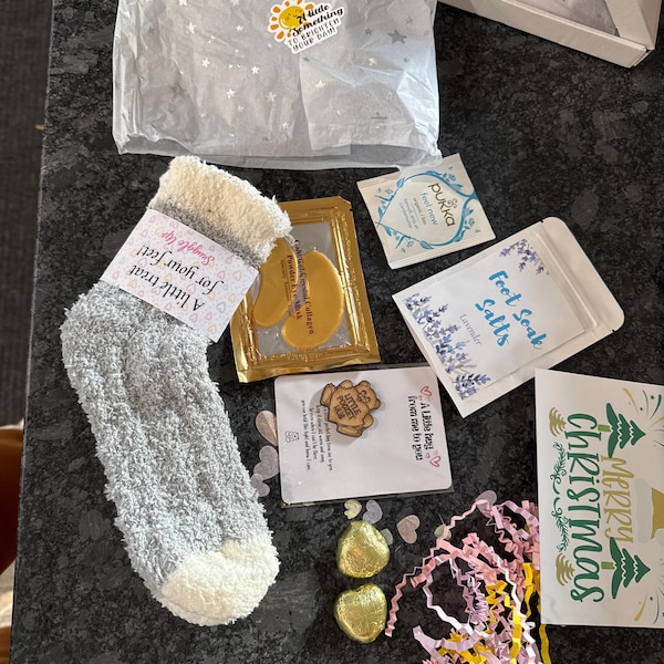 ULTIMATE TEENAGE GIRL Pick Me up Birthday Spa Treat Gift Box, Teenage ...