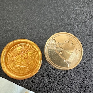 Custom Family Crest Embosser,coat of Arms, Unique Seal Embosser ...