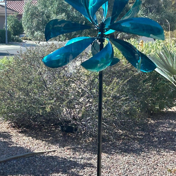 Mesa - Red Kinetic Art Wind Spinner - Etsy