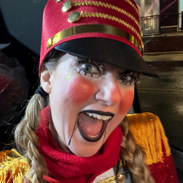 Adult Child Grenadier Wicked Witches Military Royal Palace Busby Guard ...