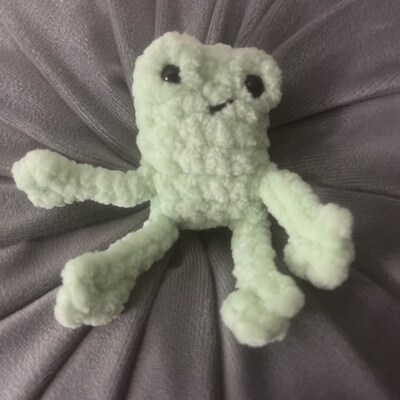 Tiny Baby Leggy Froggie - Etsy UK