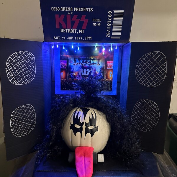 KISS Masks - SVG Vector File. Kiss Makeup Mask. Instant Download for ...