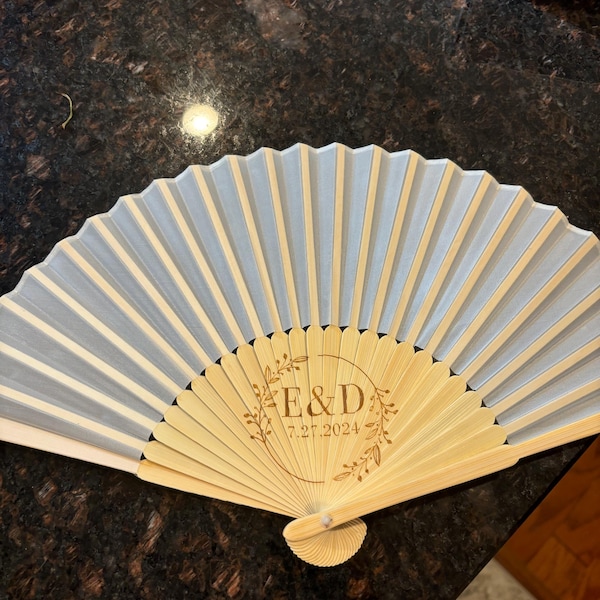 Personalized Custom White Fabric Fans Wedding Party Favors Gifts Guests ...