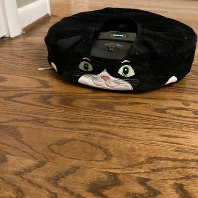 Roomba Covers, Roomba Decals, Gift Ideas, Cleaning Hacks, Robots, Home ...