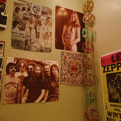 Elvira Poster Sepia 11 X 14 Elvira Gorgeous Elvira-mistress of the Dark ...