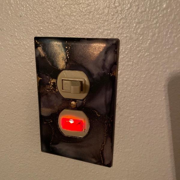 Colorful Abstract Art Light Switch / Electrical Outlet Cover - Toggle ...