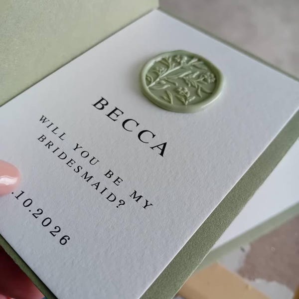 Personalised Freshen up Sign | Enid | Bathroom Toiletries Basket - Etsy