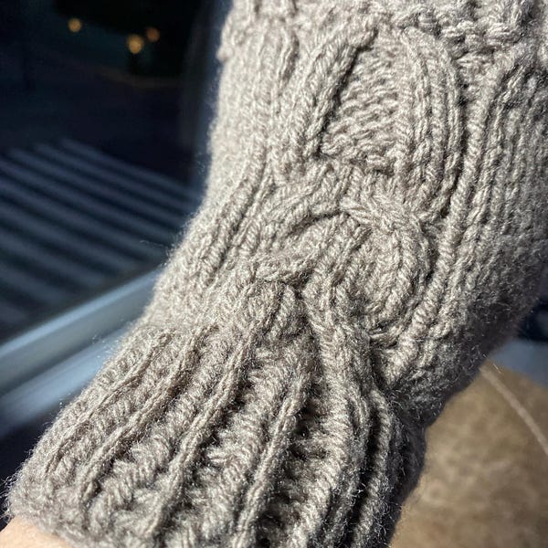 Knitting Pattern - Owl Fingerless Gloves - Cable Owls - Seamless Knit ...
