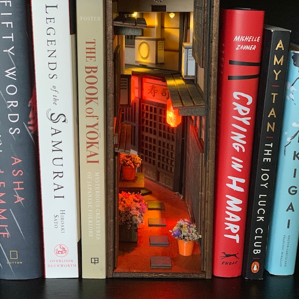 Assembled Japan Book Nook: Personalized Bookshelf Insert Alley - Etsy