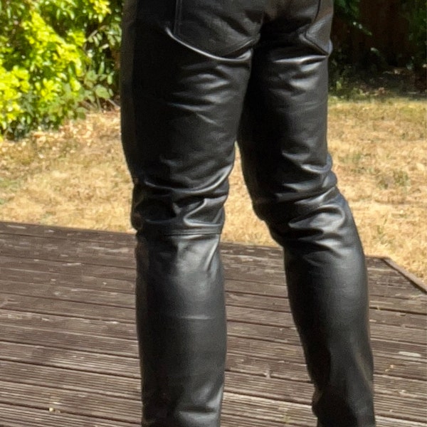 Real Leather Men Pleated Kilt -black Leather Men Warrior Kilt -custom ...