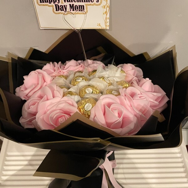 Graduation Roses Bouquet Glitter Flowers Class of 2025 Congratulations ...