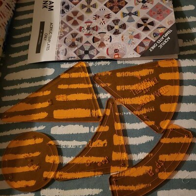 Vestige Quilt Pattern Designed by Anna Maria Horner - Etsy