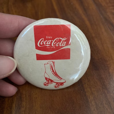 Vintage Coca Cola Rollerskate Button Coke Pinback Vintage Coke Pin Old ...