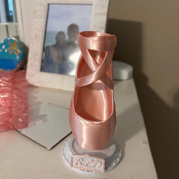 3D Printed Ballet Pointe Shoe: Personalized Recital Gift, Pen, Brush or ...