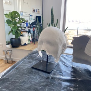 13 High y Style Metal Display Stand for Flat Masks and Other Sculptures ...