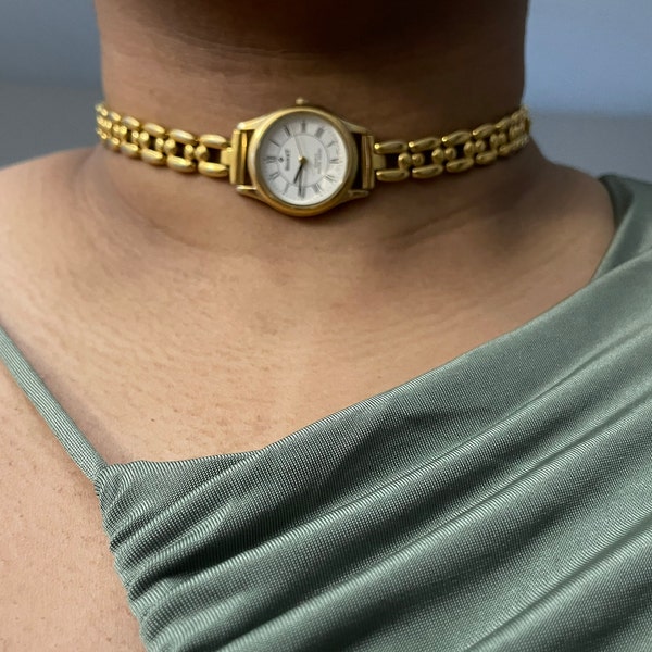 Working Vintage Wittnauer White Gold Ladies Watch With Swirl Detail ...