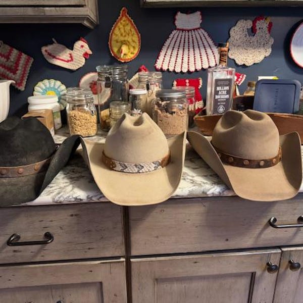 Beautiful Genuine Spotted Cowhide Hat Hanger -- Cowboy Western Fedora ...