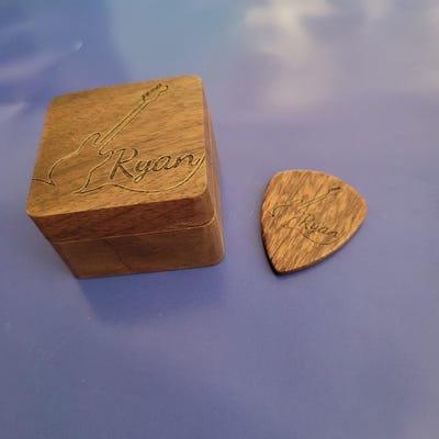 Custom Wooden Guitar Picks Box,personalized Guitar Pick Holder Storage ...