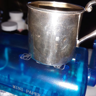 Very Large Metal Serving Tray. Cream Color With Wide Leaf ivy or Grape ...