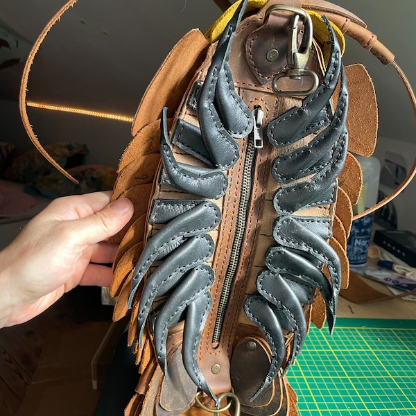 Leather Isopod Sling Bag PDF Pattern: Giant Bathynomus Design (SVG, DXF ...