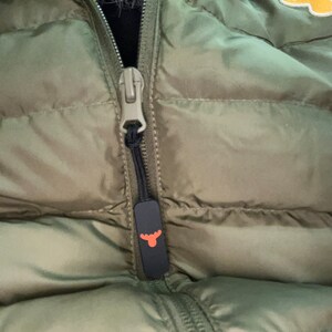 300 Custom Sleeve Hem Tags, Custom Hem Tags, Hem Tags on T-shirt ...