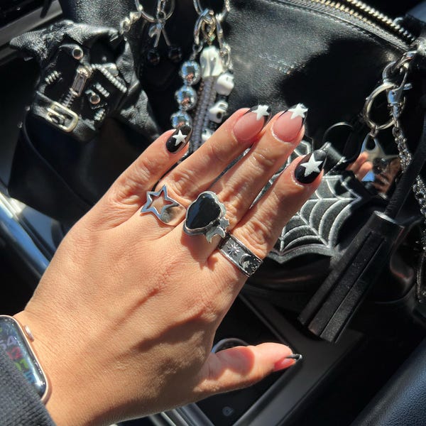 Anatomical Gripping Hand Skeleton Ring, Silver Finger Ring, Cool Wrap ...