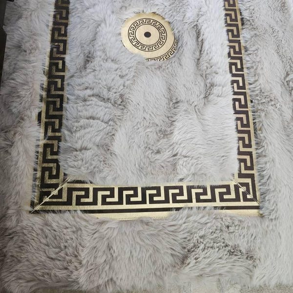 White Fur Carpet, White With Golden Fur Rug, Shaggy and Leather Carpet ...