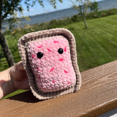 Toaster Pastry Crochet Pattern, No-sew, Crochet Pillow Pattern, Crochet ...