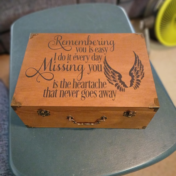 Skull Bouquet Stash Box / Memory Keepsake / Wooden Urn / Memorial Box ...