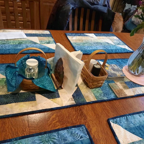 Chips and Dip Table Runner Quilting Pattern, From Canuck Quilter ...