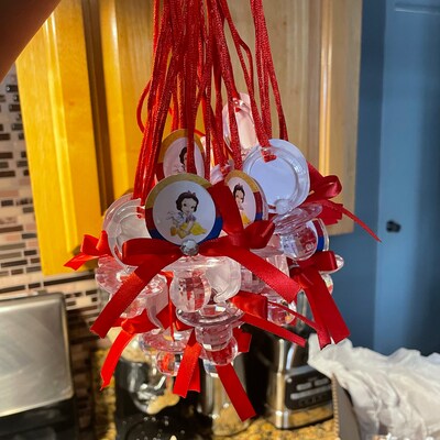 Lion King Theme Baby Shower Pacifiers Guest Favor Necklaces, Baby ...