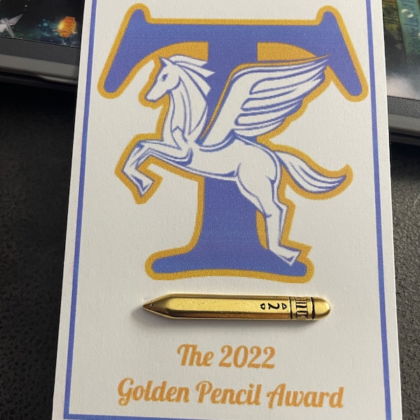 Pencil Gold Lapel Pin - CC323G- Teacher, School, and Student Pins and ...