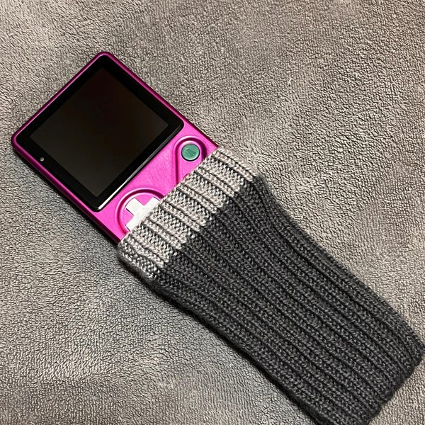 Hand Knit Apple Ipod Classic Cozy | Apple Ipod Sock | Apple Ipod ...
