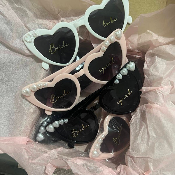 Personalised Wedding Favour Tags, Alcohol Tags, We Tied the Knot ...