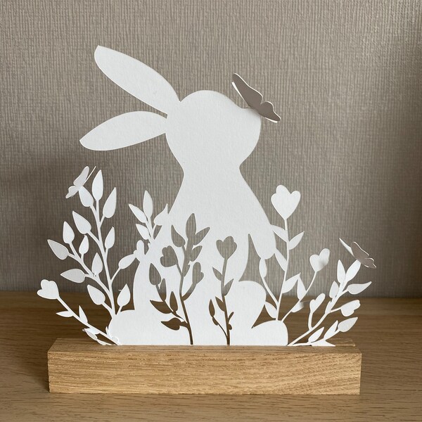 Plotterdatei SVG, DXF, PNG Hase in Blumen aus Papier zum selber basteln. Mit Schmetterlingen zum ...